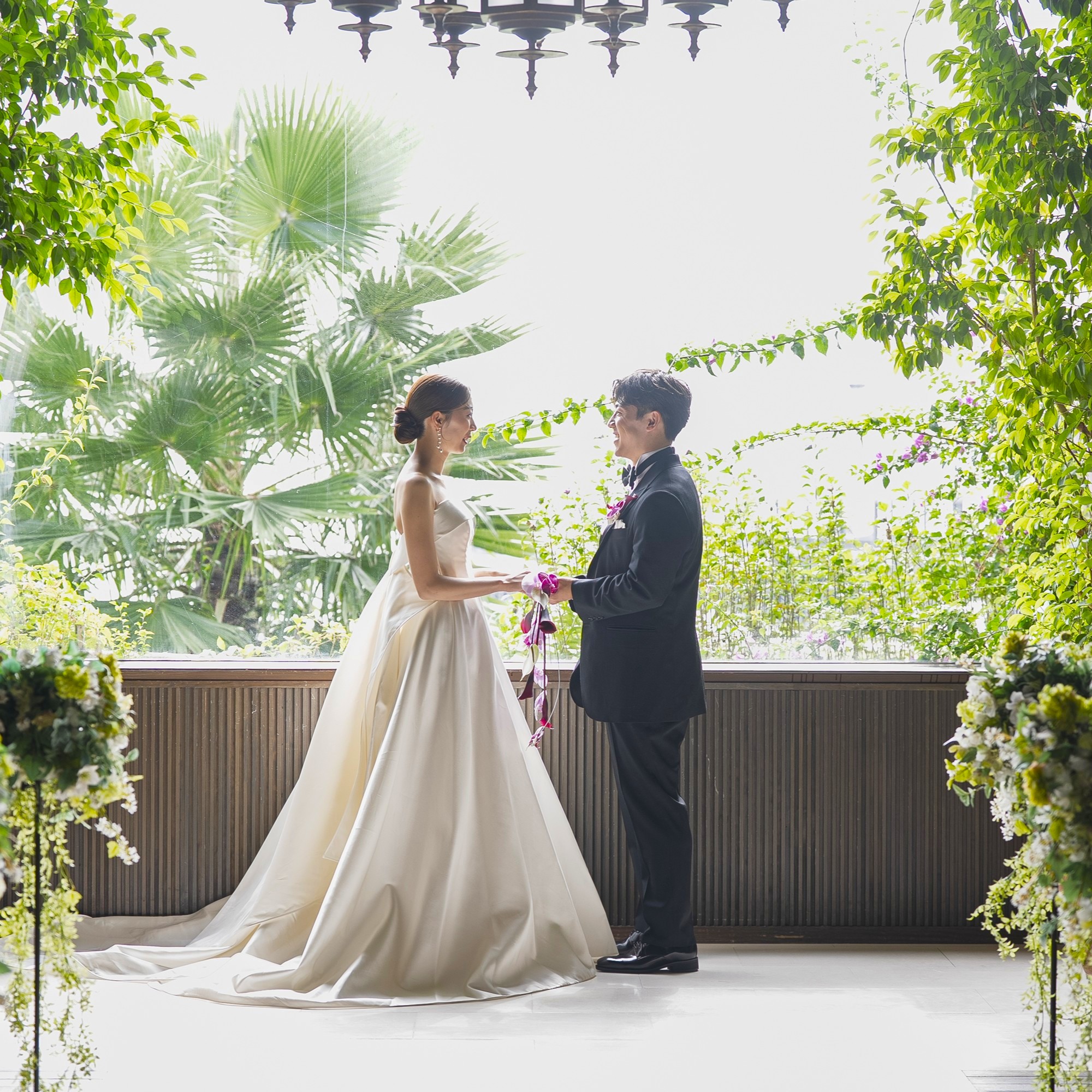 何十年時が流れても変わらない美しさ。ザ ルイガンズ スパ&リゾートで過ごす祝福と愛に満ちた一日。 - ザ トリート ドレッシング｜ウエディング ...